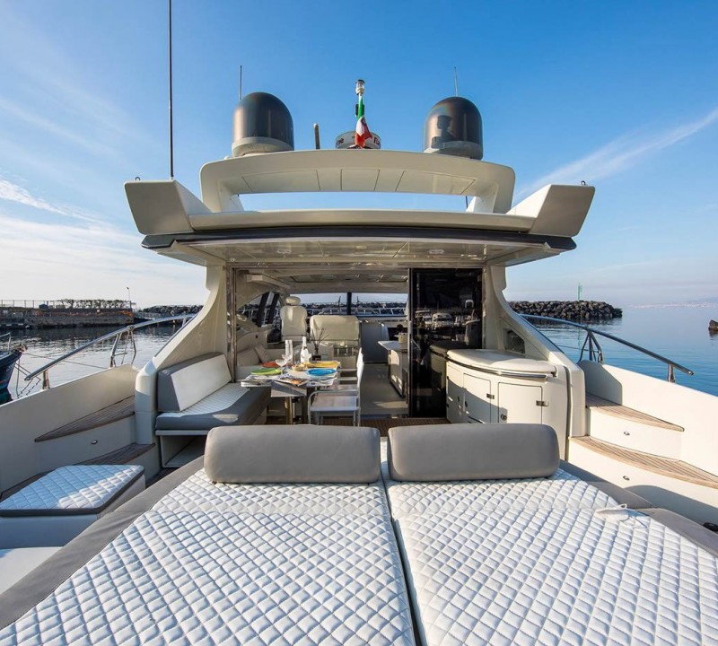 ZEUS Yacht Charter Details, Azimut | CHARTERWORLD Luxury Superyachts