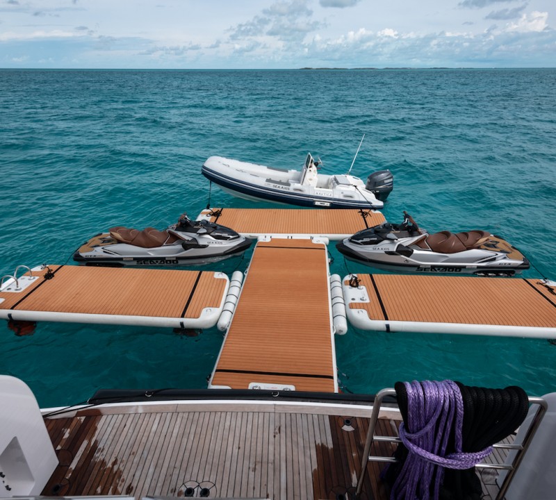 Yacht MAVERICK, Cantiere Delle Marche | CHARTERWORLD Luxury Superyacht ...