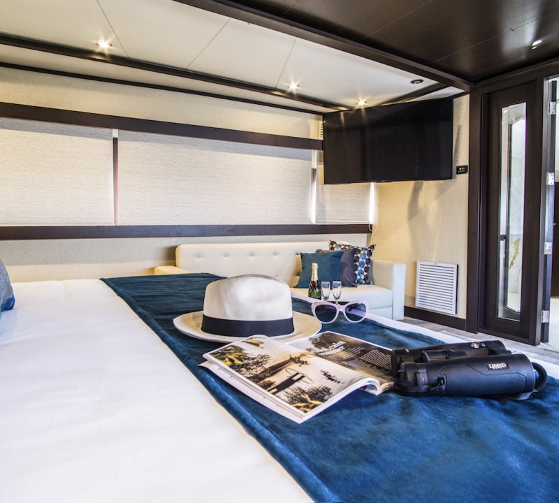 GRAND MAJESTIC Yacht Charter Details, Custom | CHARTERWORLD Luxury ...