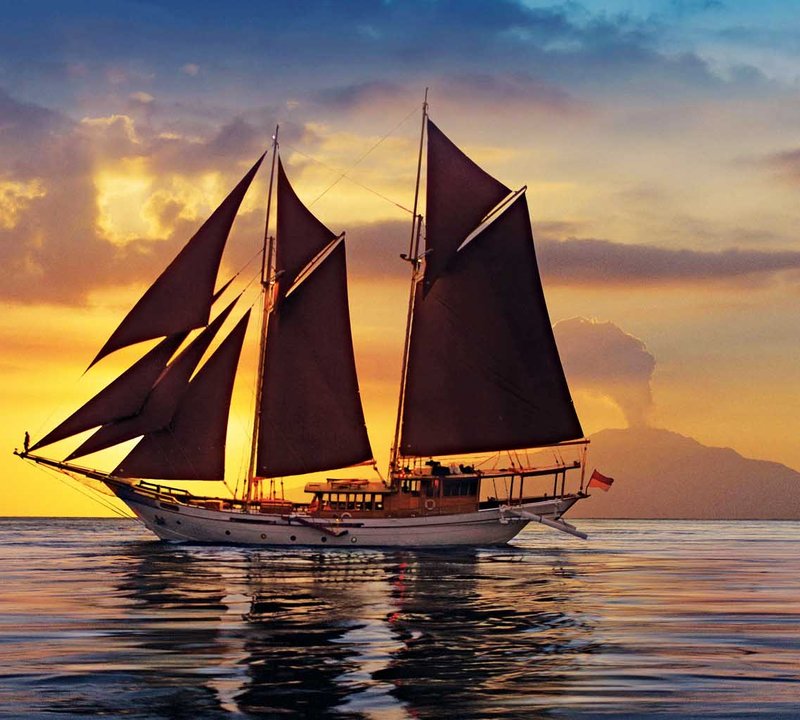 Yacht H.M.S. BOUNTY, Smith & Rhuland | CHARTERWORLD Luxury Superyacht ...