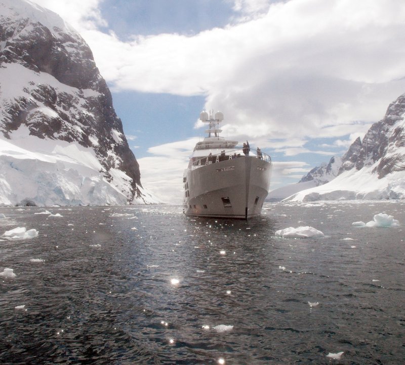 BIG FISH Yacht Charter Details, McMullen & Wing | CHARTERWORLD Luxury ...