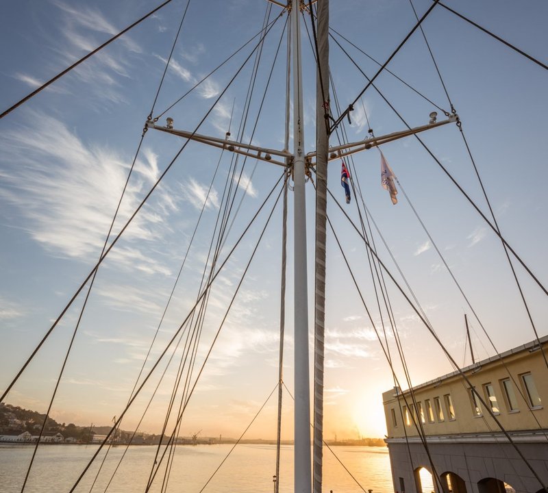 PANORAMA II Yacht Charter Details, Elthom | CHARTERWORLD Luxury Superyachts