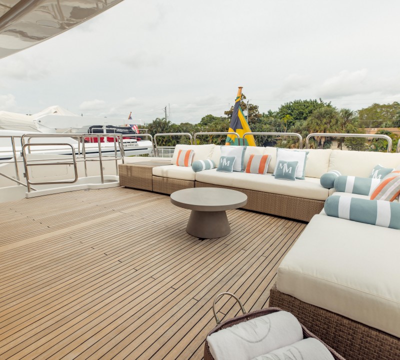 Aft Deck Image Gallery - Aft Deck Dining - ANDI STAR Aft Deck – Luxury ...