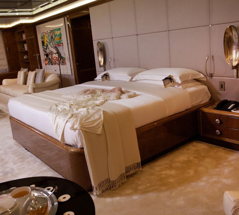 ALFA NERO - Layout Plan – Luxury Yacht Browser | by CHARTERWORLD ...