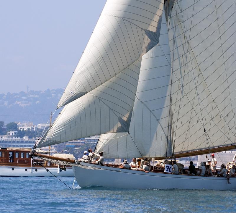 MOONBEAM IV Yacht Charter Details, William Fife & Son | CHARTERWORLD ...