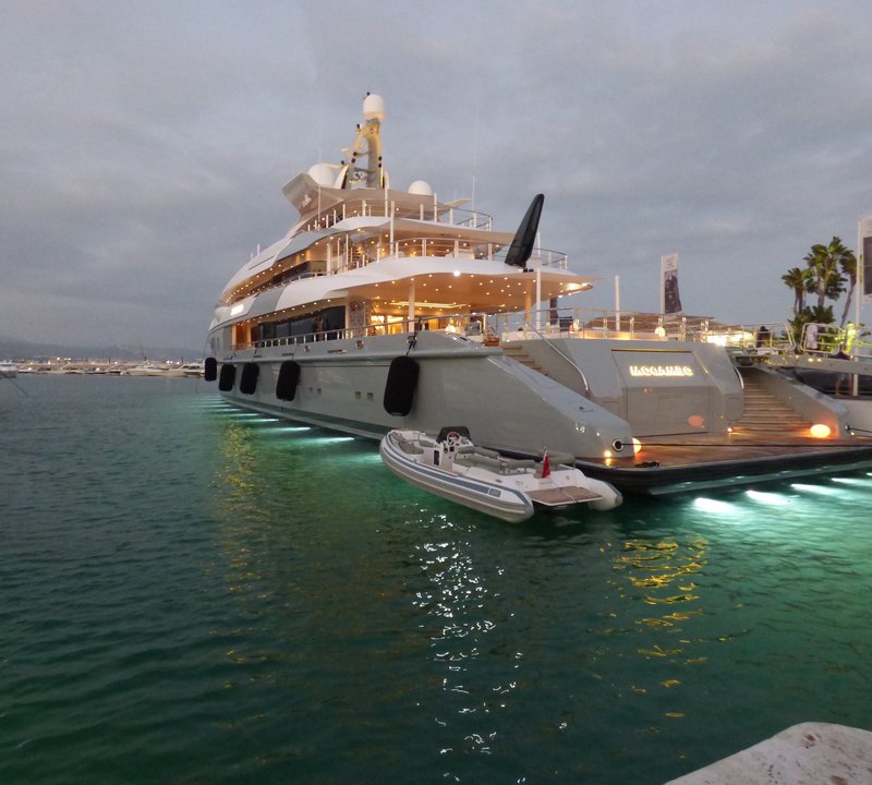 Yacht MOGAMBO, Nobiskrug | CHARTERWORLD Luxury Superyacht Charters