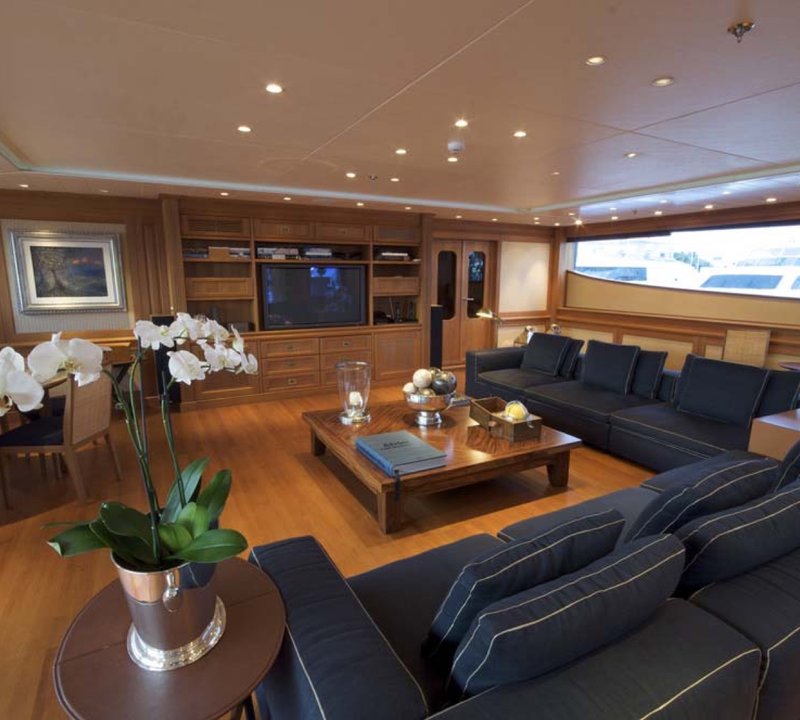 Blohm + Voss 96m Palladium superyacht by Michael Leach Design wins four ...