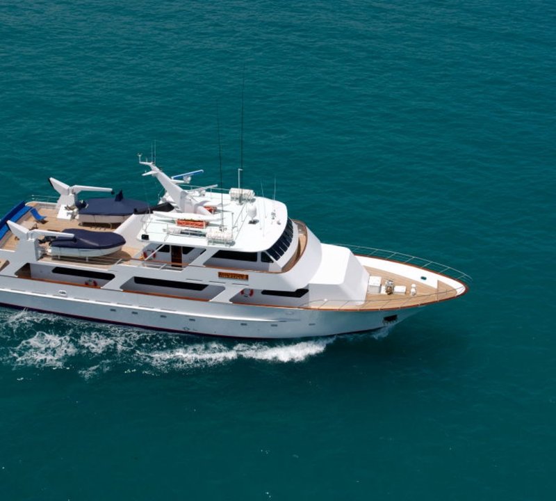 Hamilton Island Luxury Yacht Charters | The Complete 2024 & 2025 Guide ...