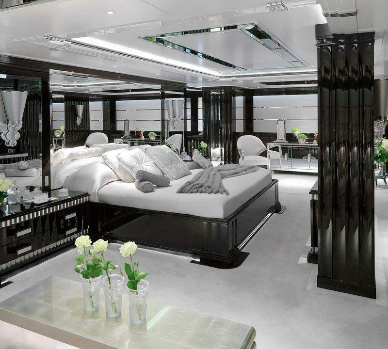 Master Cabin Image Gallery - Main Master Cabin On Board Yacht ENIGMA XK ...