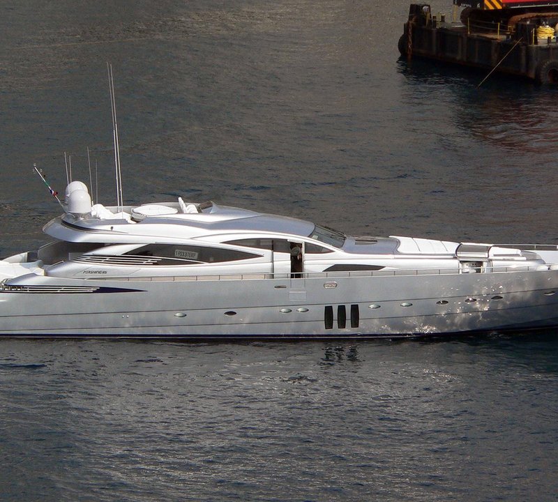 Pershing Image Gallery - Exterior - The 27m Yacht TIGER LILY OF LONDON ...