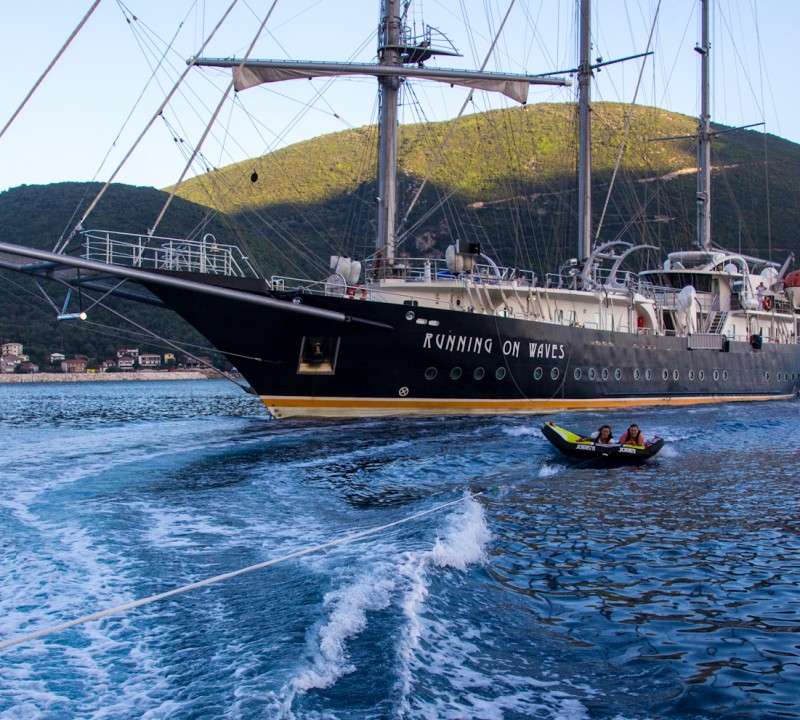 RUNNING ON WAVES Yacht Charter Details, Gdansk | CHARTERWORLD Luxury ...