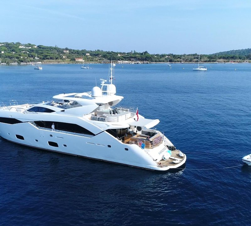 MAORO Yacht Charter Details, Sunseeker | CHARTERWORLD Luxury Superyachts