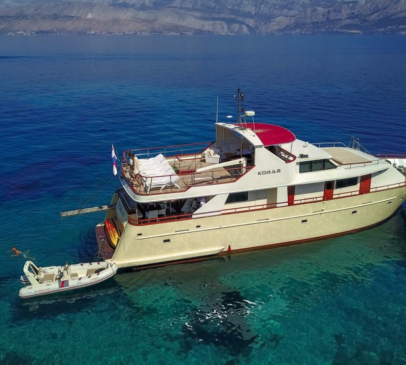 35m Motor Yacht GIPSY – OTAM Custom Range SD35 in Final Stages of ...