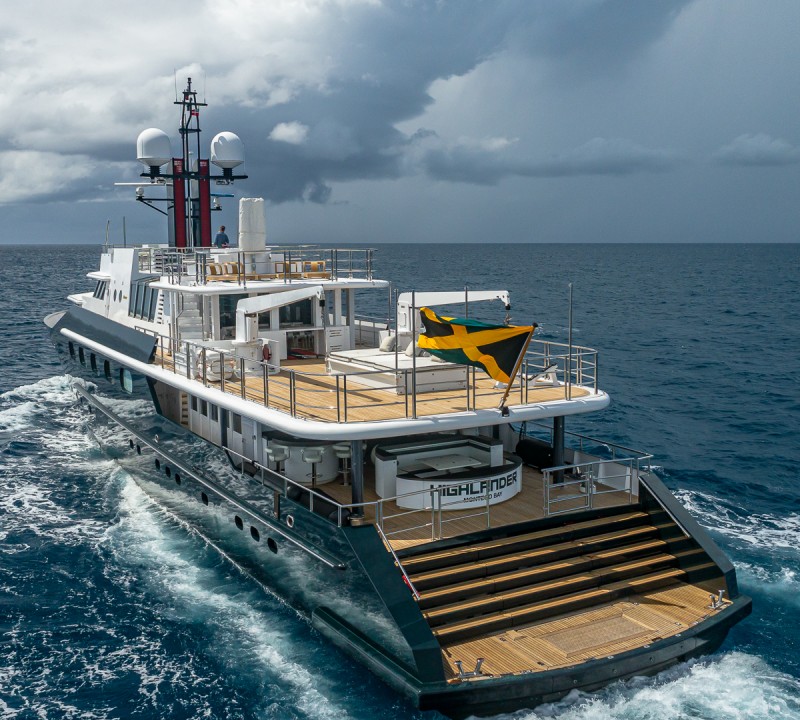 HIGHLANDER Yacht Charter Details, Feadship | CHARTERWORLD Luxury ...