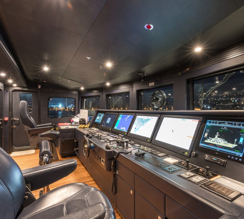 Bridge Image Gallery - Bridge - bridge – Luxury Yacht Browser | by ...