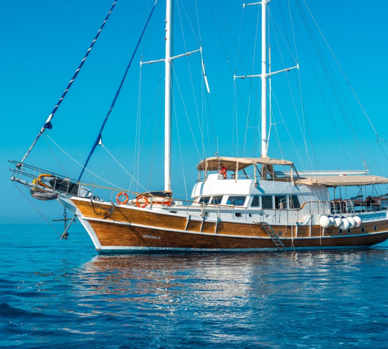 Charter sailing yacht ZanZiba, a modern gulet with classic charm, in ...