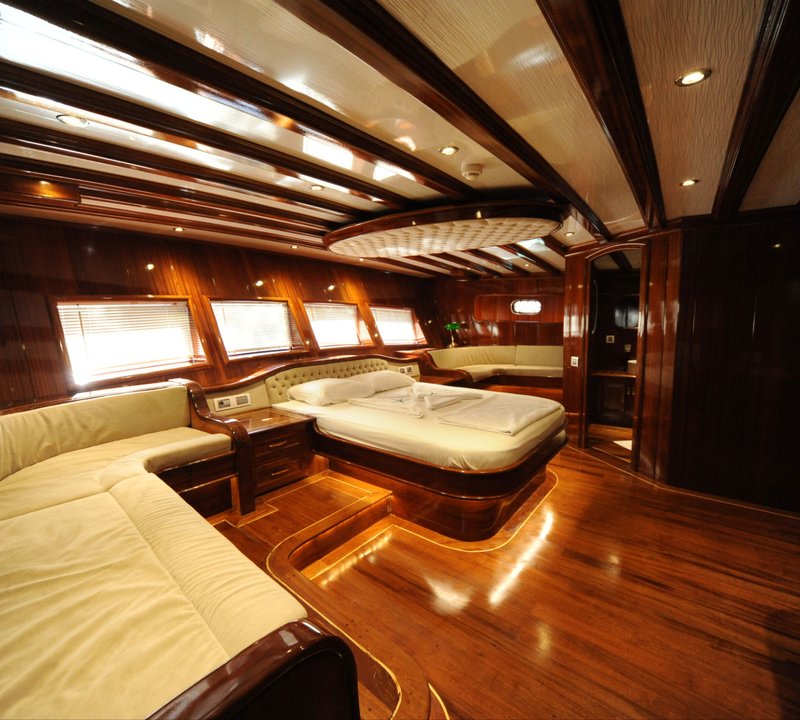 DEAR LILA Yacht Charter Details, Luxury Gulet | CHARTERWORLD Luxury ...