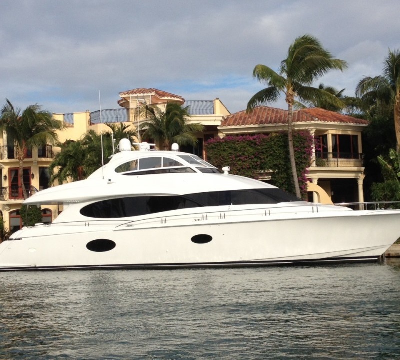 Lazzara 84 Yacht Charter Details, Lazzara 84 | CHARTERWORLD Luxury ...