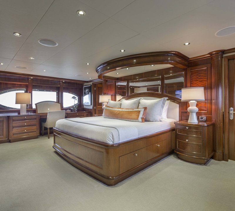 Master Stateroom Image Gallery – Luxury Yacht Browser | by CHARTERWORLD ...