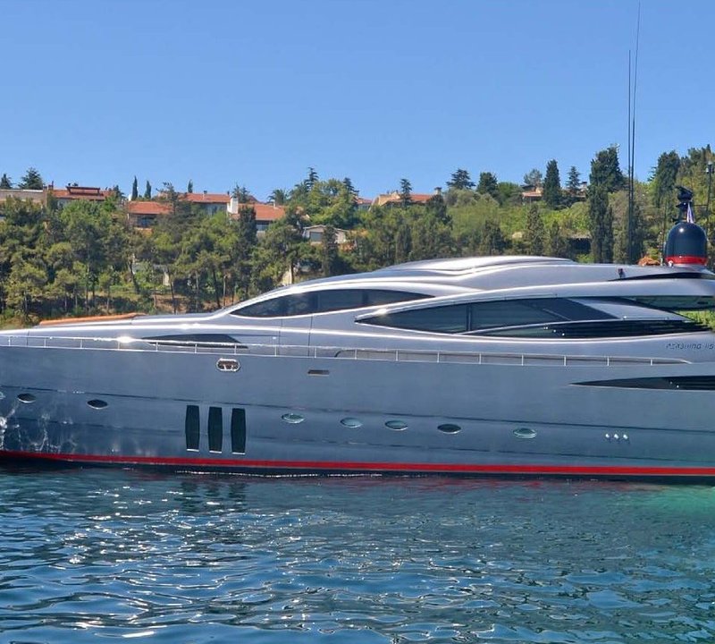 Yacht GINGER, Pershing 115 | CHARTERWORLD Luxury Superyacht Charters