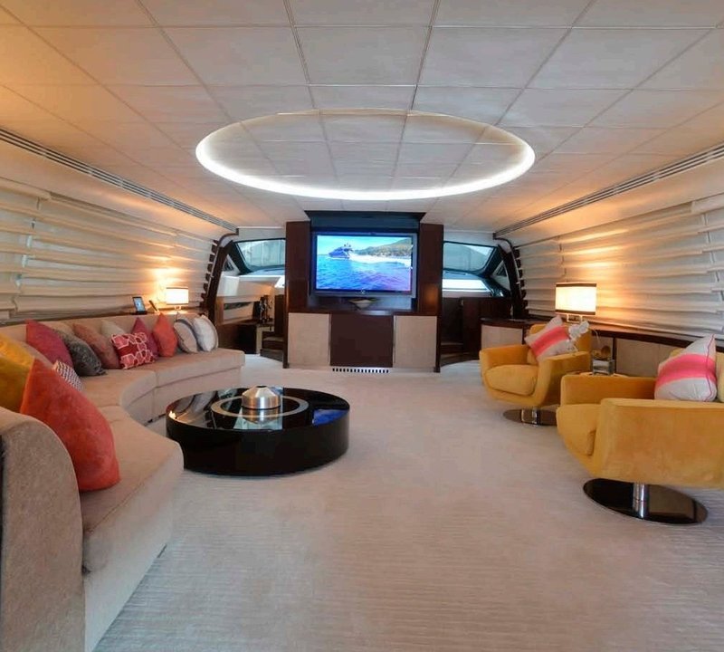 Yacht GINGER, Pershing 115 | CHARTERWORLD Luxury Superyacht Charters