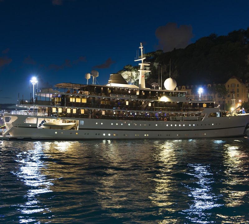 Night Image Gallery – Luxury Yacht Browser | by CHARTERWORLD Superyacht ...