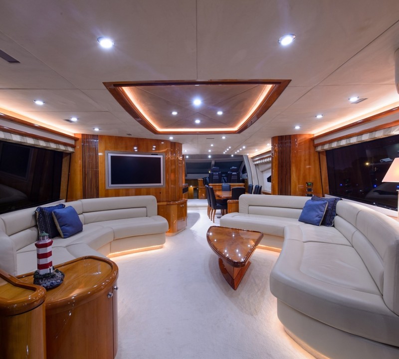 Yacht ACQUA ALBERTI, Sunseeker | CHARTERWORLD Luxury Superyacht Charters