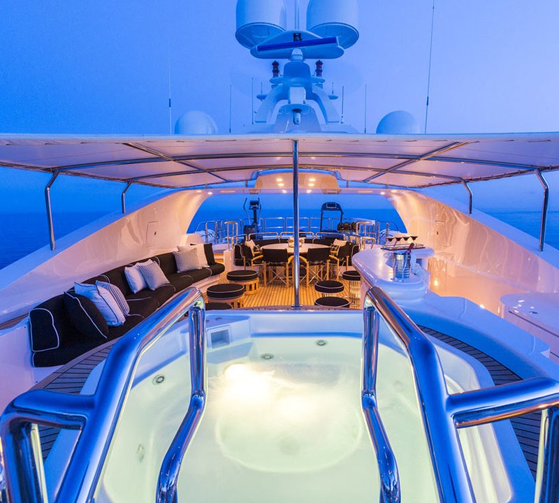AIR Yacht Charter Details, Bennetti | CHARTERWORLD Luxury Superyachts