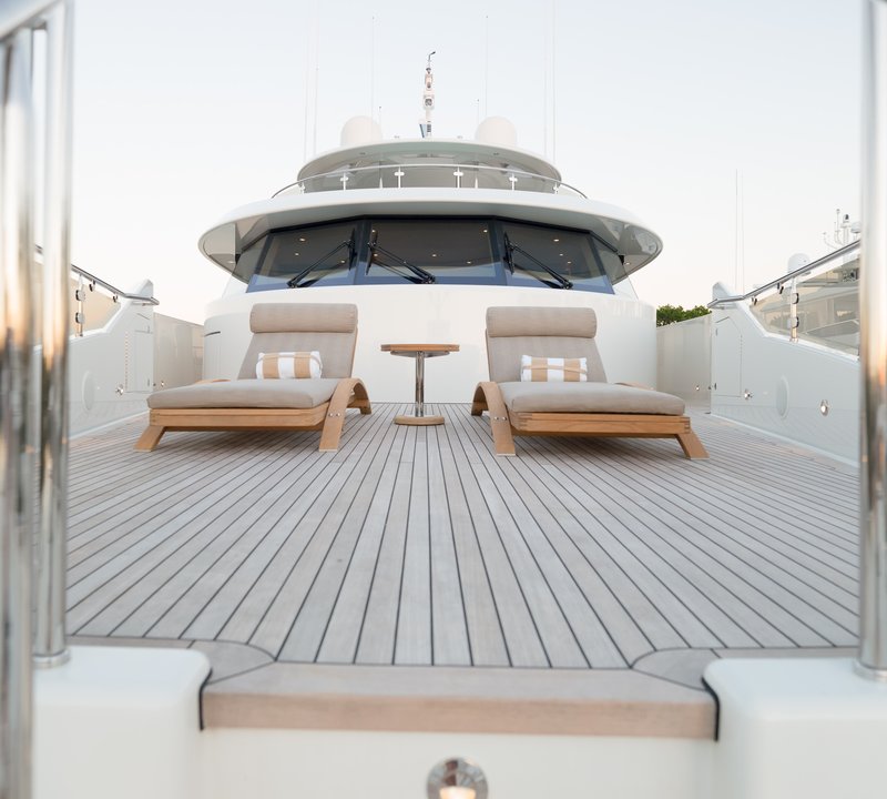 Foredeck Image Gallery - Foredeck - Foredeck – Luxury Yacht Browser ...