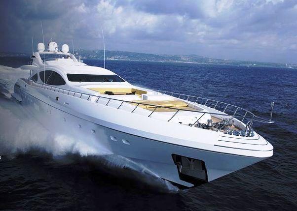 Yacht ZEUS, Overmarine Mangusta (Rodriguez Group) | CHARTERWORLD Luxury ...