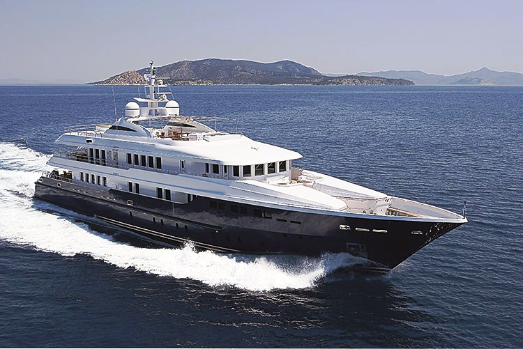 Yacht OCEANOS, Mondomarine | CHARTERWORLD Luxury Superyacht Charters