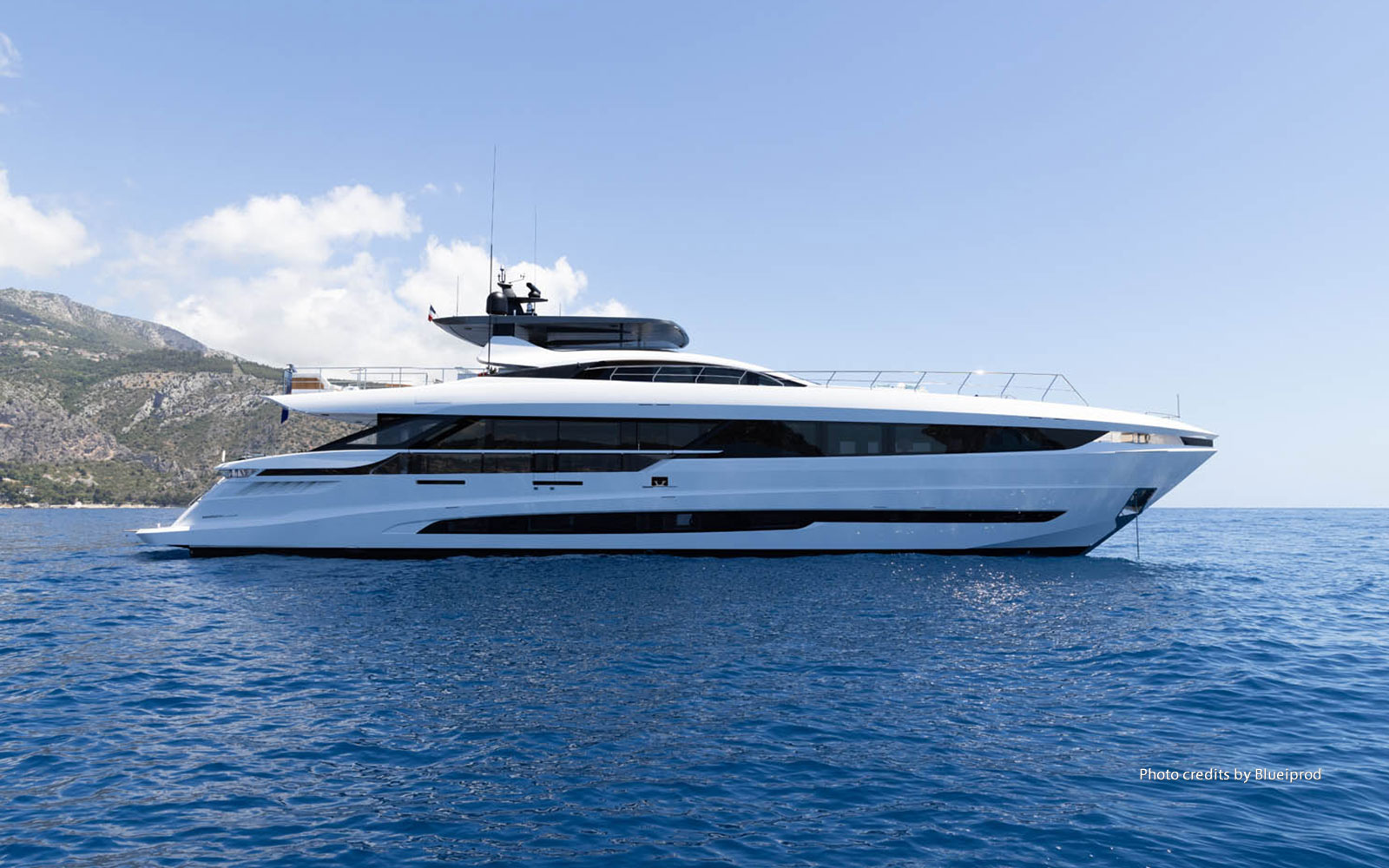 Yacht M/Y CRAZY TOO, Mangusta (Overmarine) | CHARTERWORLD Luxury ...