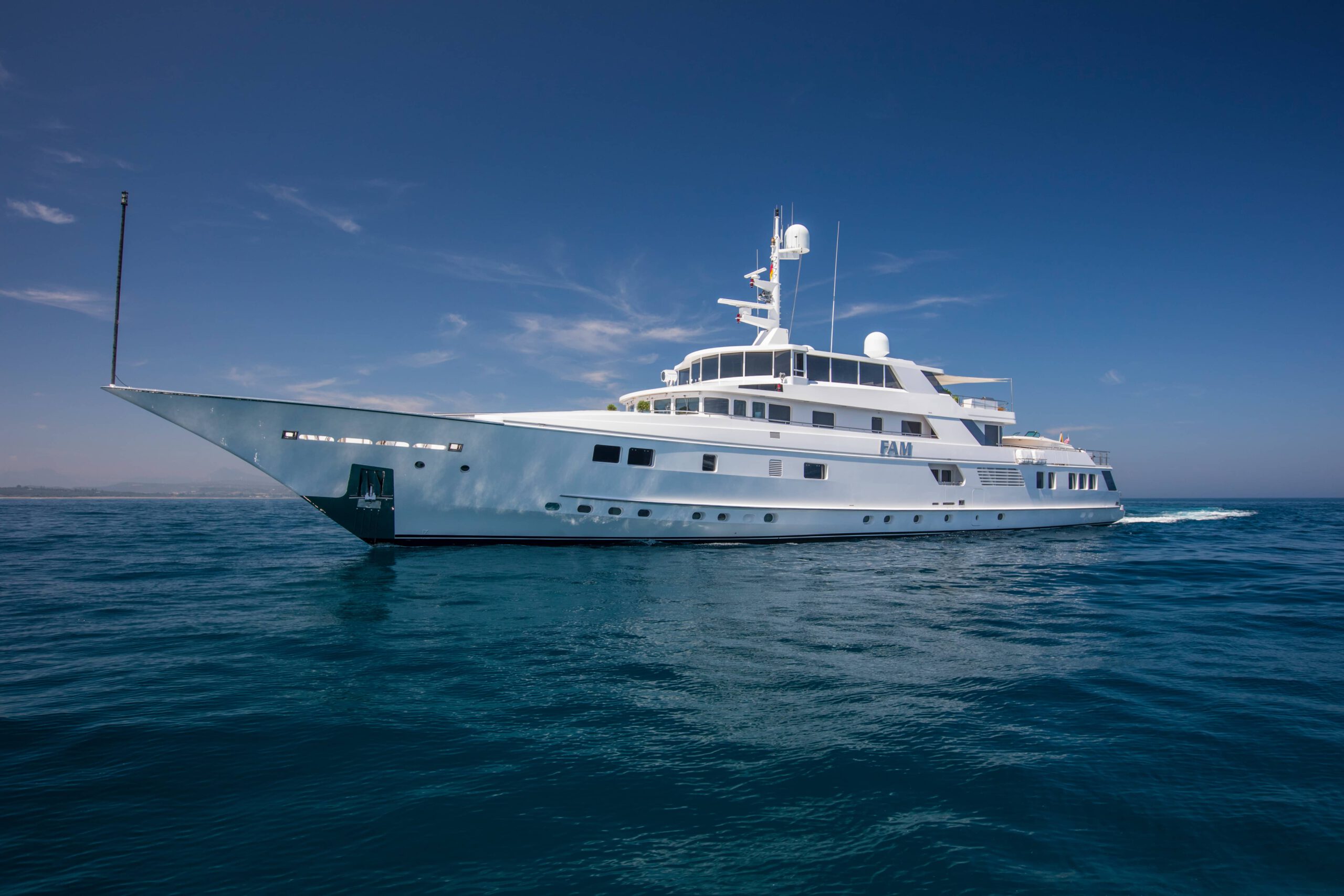 GRACE Yacht Charter Details, Australian Yacht Builders | CHARTERWORLD ...