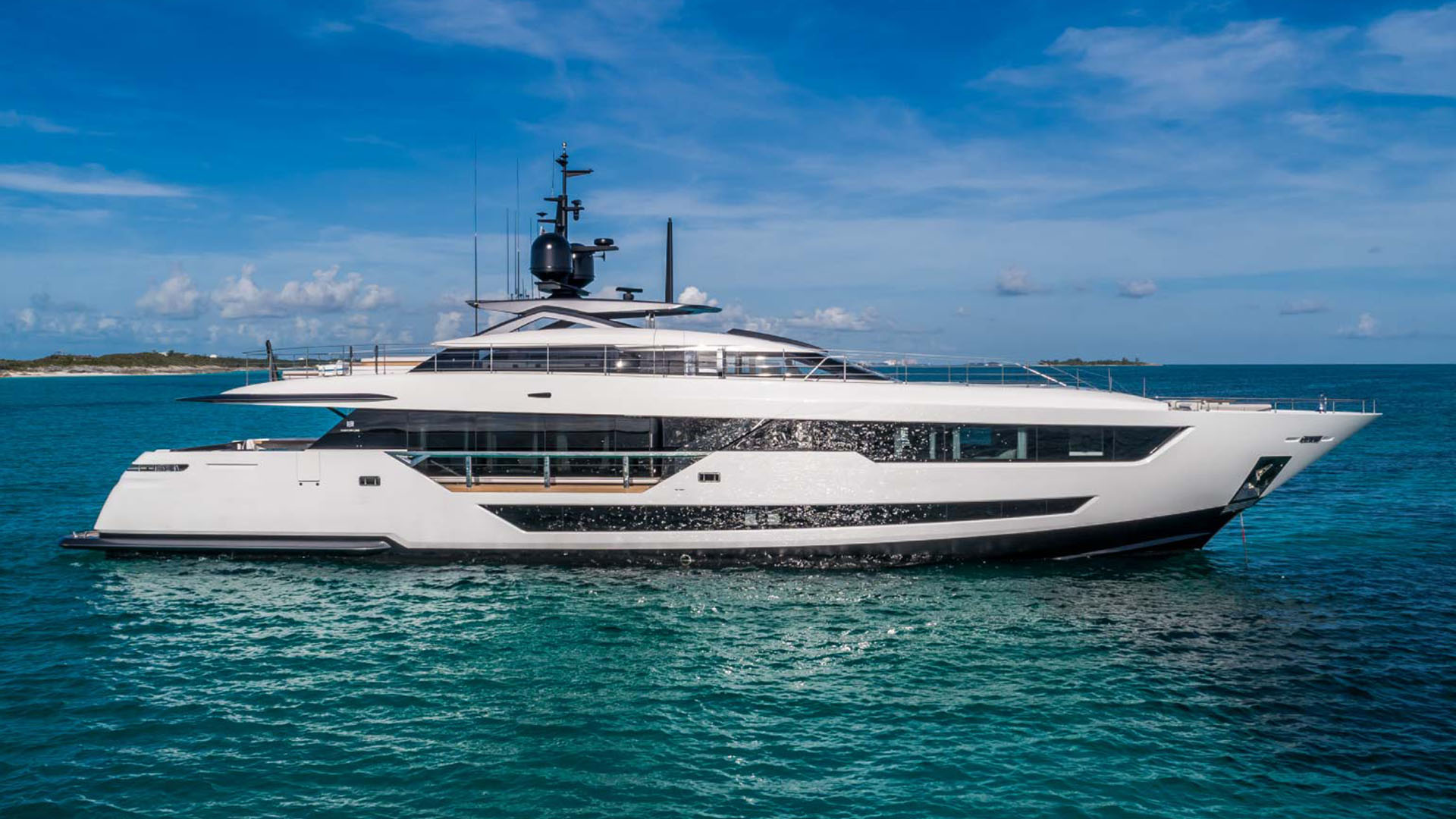 Yacht OUR RED SEA, Custom Line | CHARTERWORLD Luxury Superyacht Charters