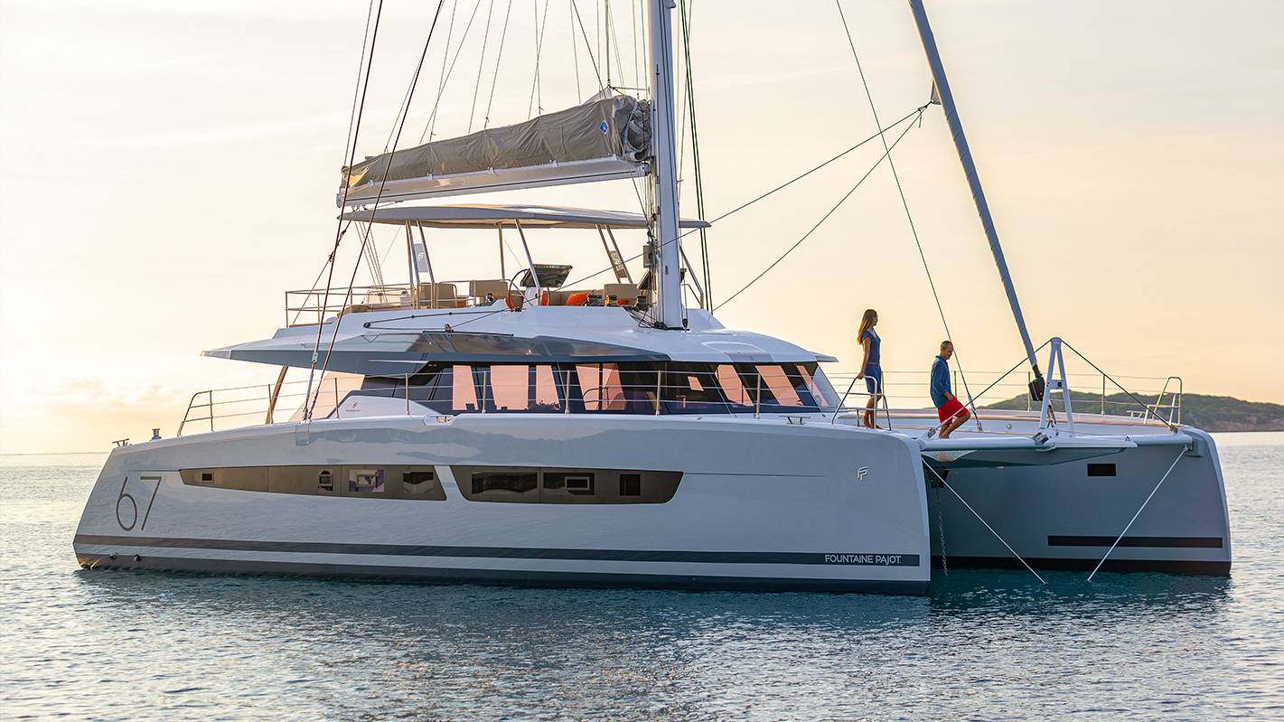 Yacht CHILOE, Fountaine Pajot | CHARTERWORLD Luxury Superyacht Charters
