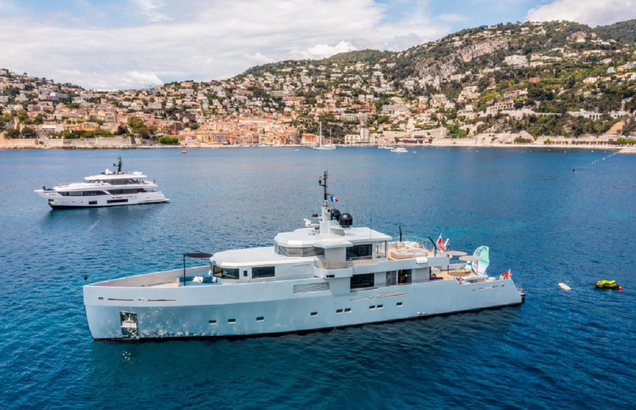 CALADAN Yacht Charter Details, Tansu | CHARTERWORLD Luxury Superyachts