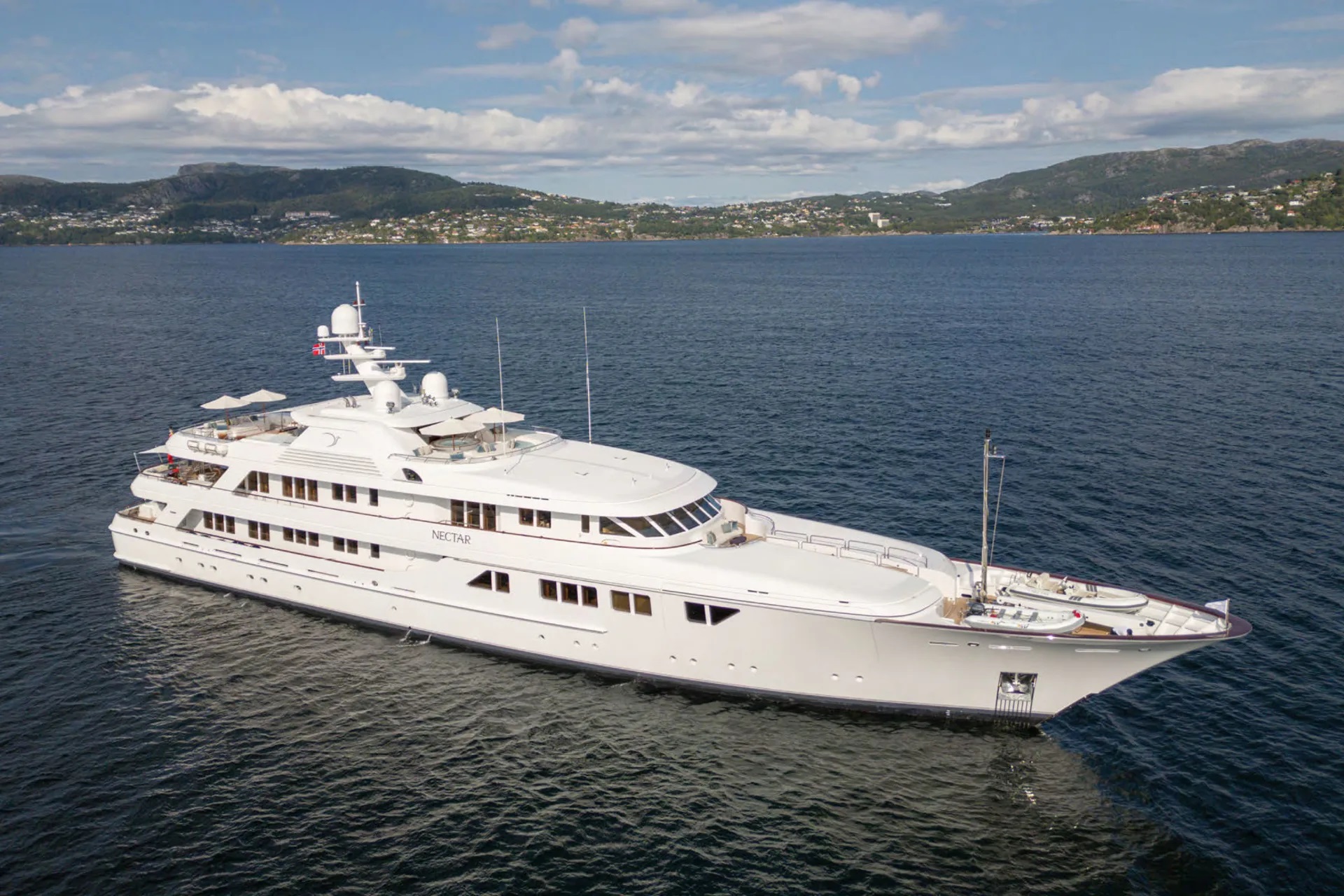 Yacht NECTAR, Feadship | CHARTERWORLD Luxury Superyacht Charters