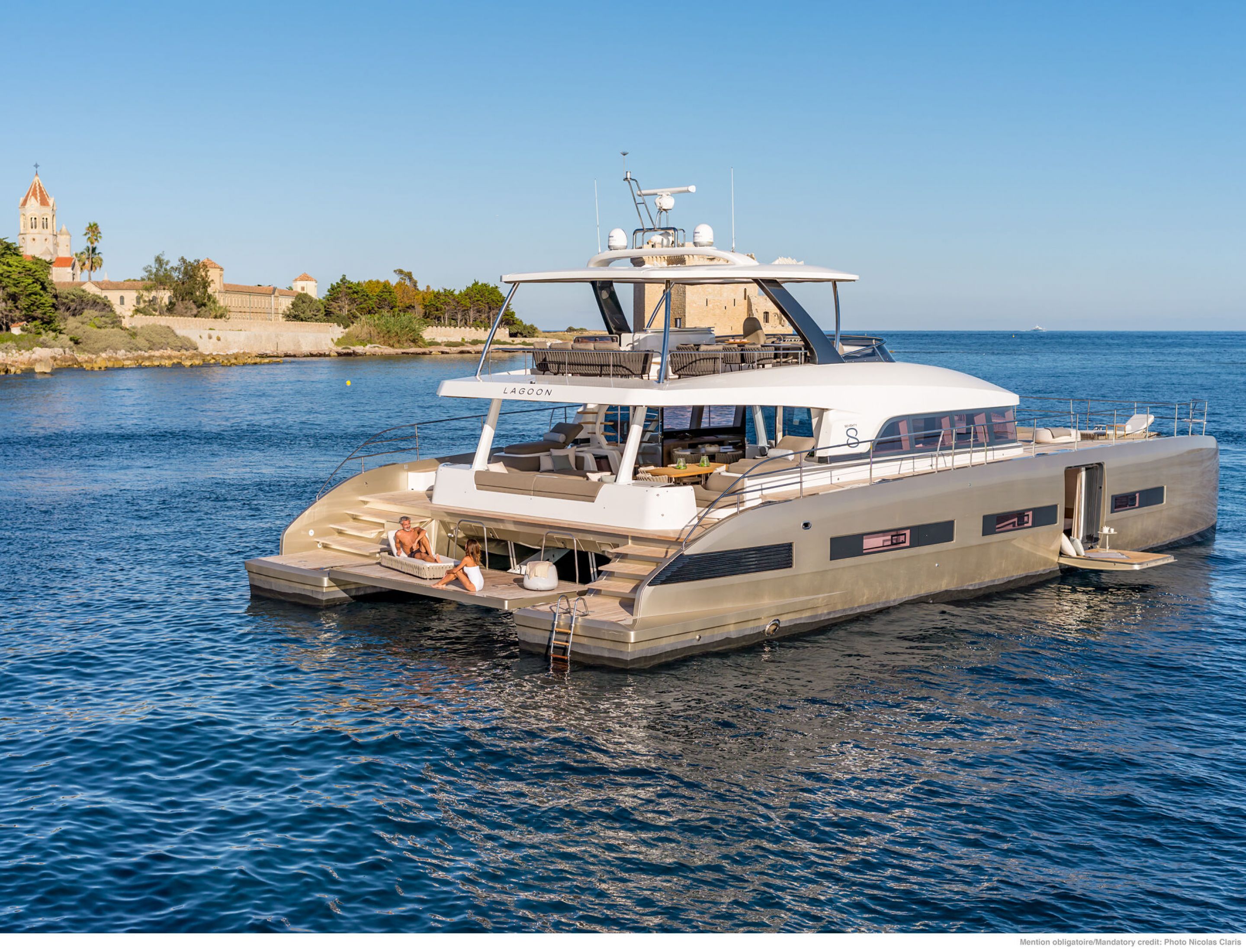 CRAZY HORSE Yacht Charter Details, Lagoon | CHARTERWORLD Luxury Superyachts