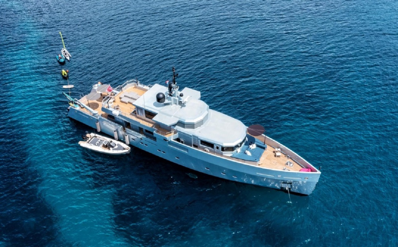 CALADAN Yacht Charter Details, Tansu | CHARTERWORLD Luxury Superyachts