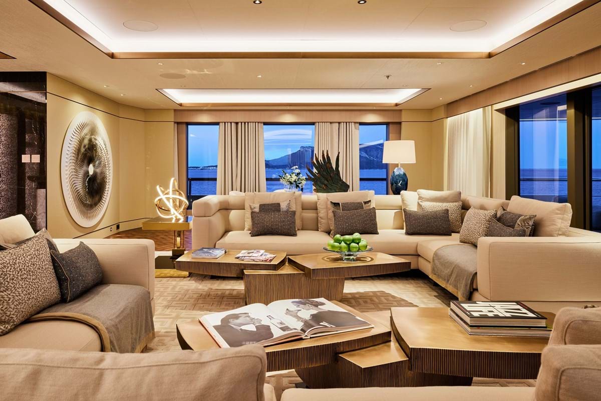 Yacht RENAISSANCE, Freire | CHARTERWORLD Luxury Superyacht Charters
