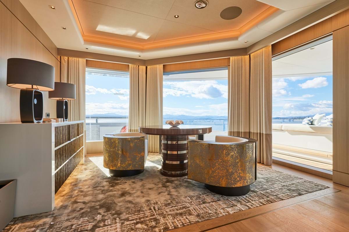Yacht RENAISSANCE, Freire | CHARTERWORLD Luxury Superyacht Charters