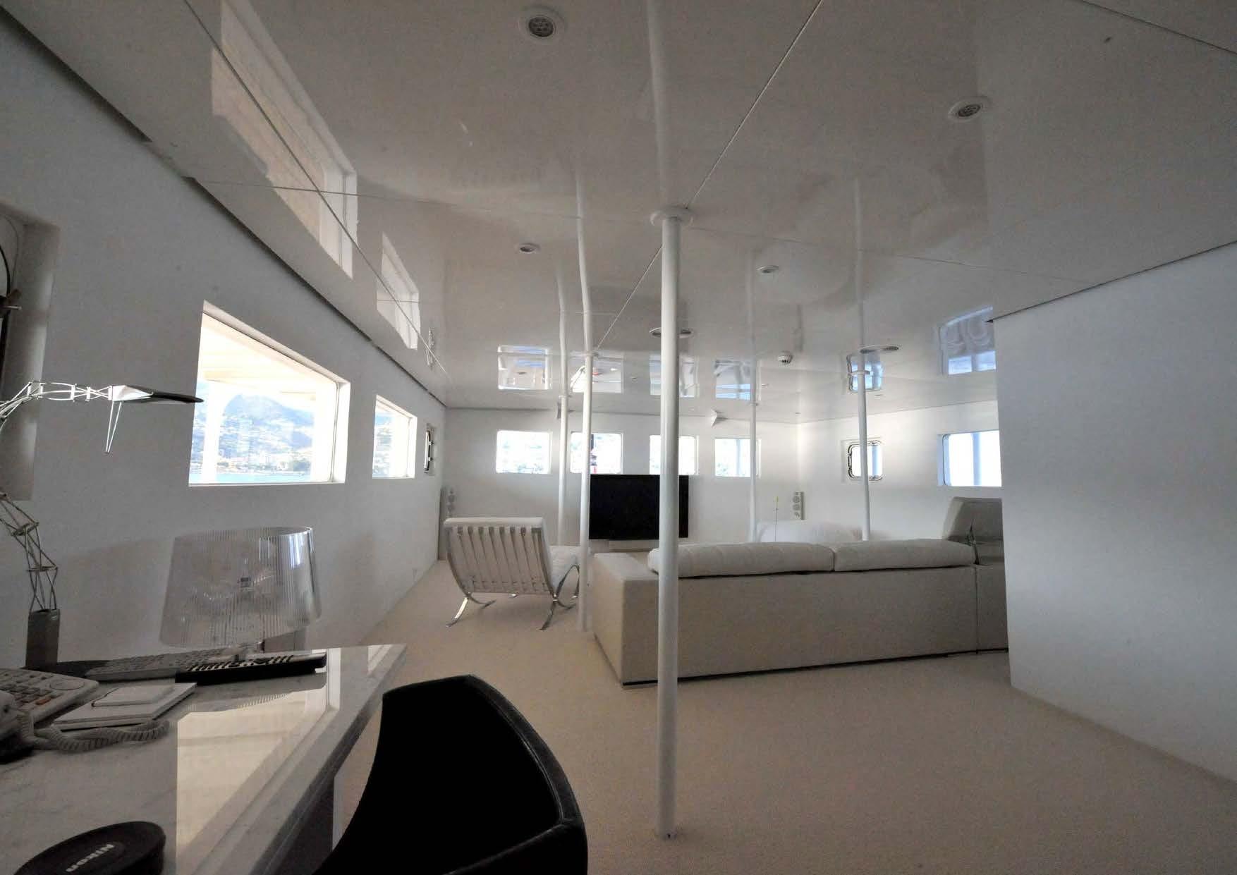 Yacht AKULA, Amels | CHARTERWORLD Luxury Superyacht Charters