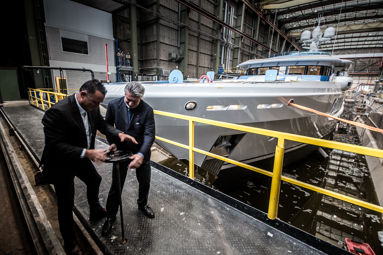 Yacht PROJECT WAKA, Amels 220 | CHARTERWORLD Luxury Superyacht Charters