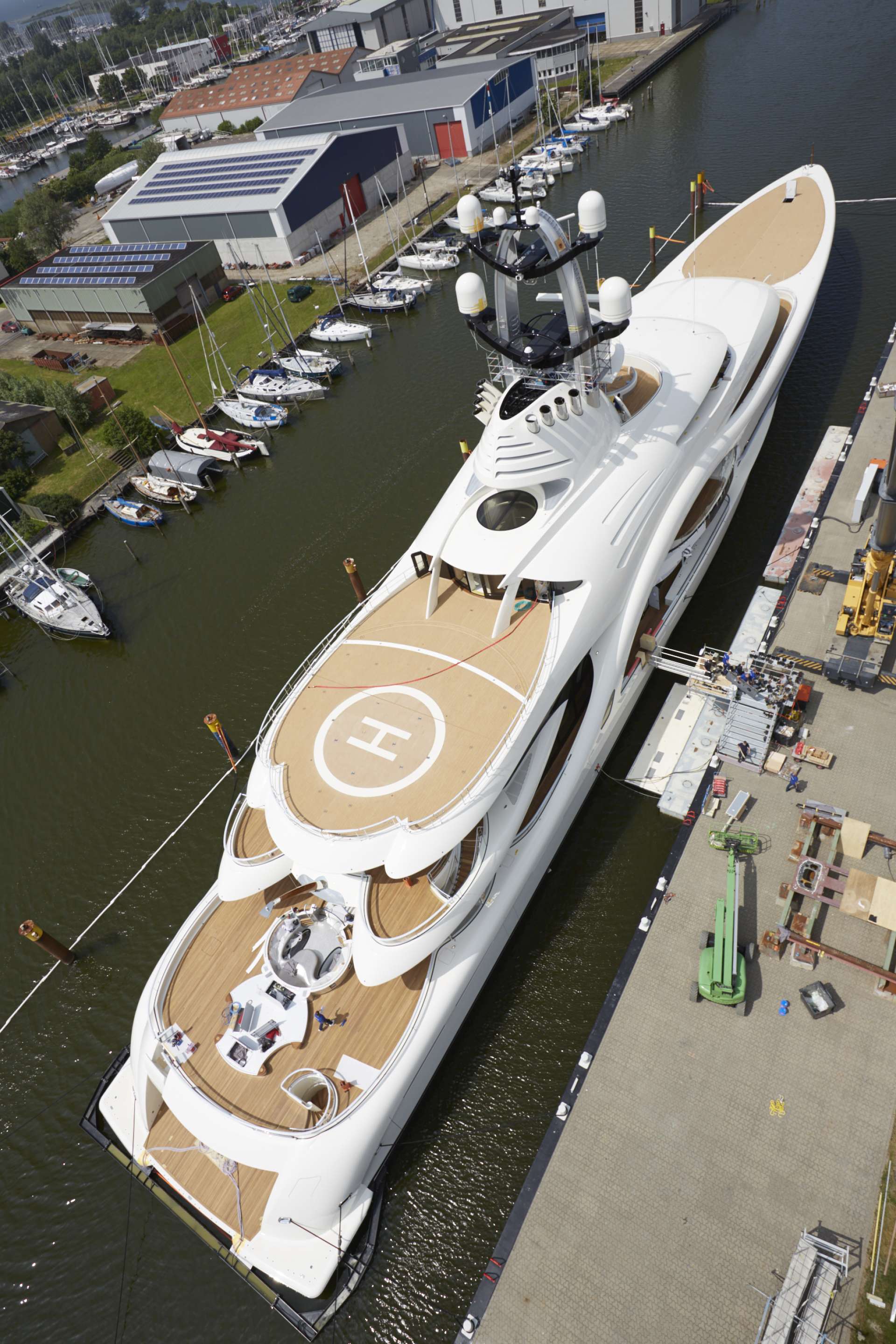 Yacht ANNA, Feadship | CHARTERWORLD Luxury Superyacht Charters