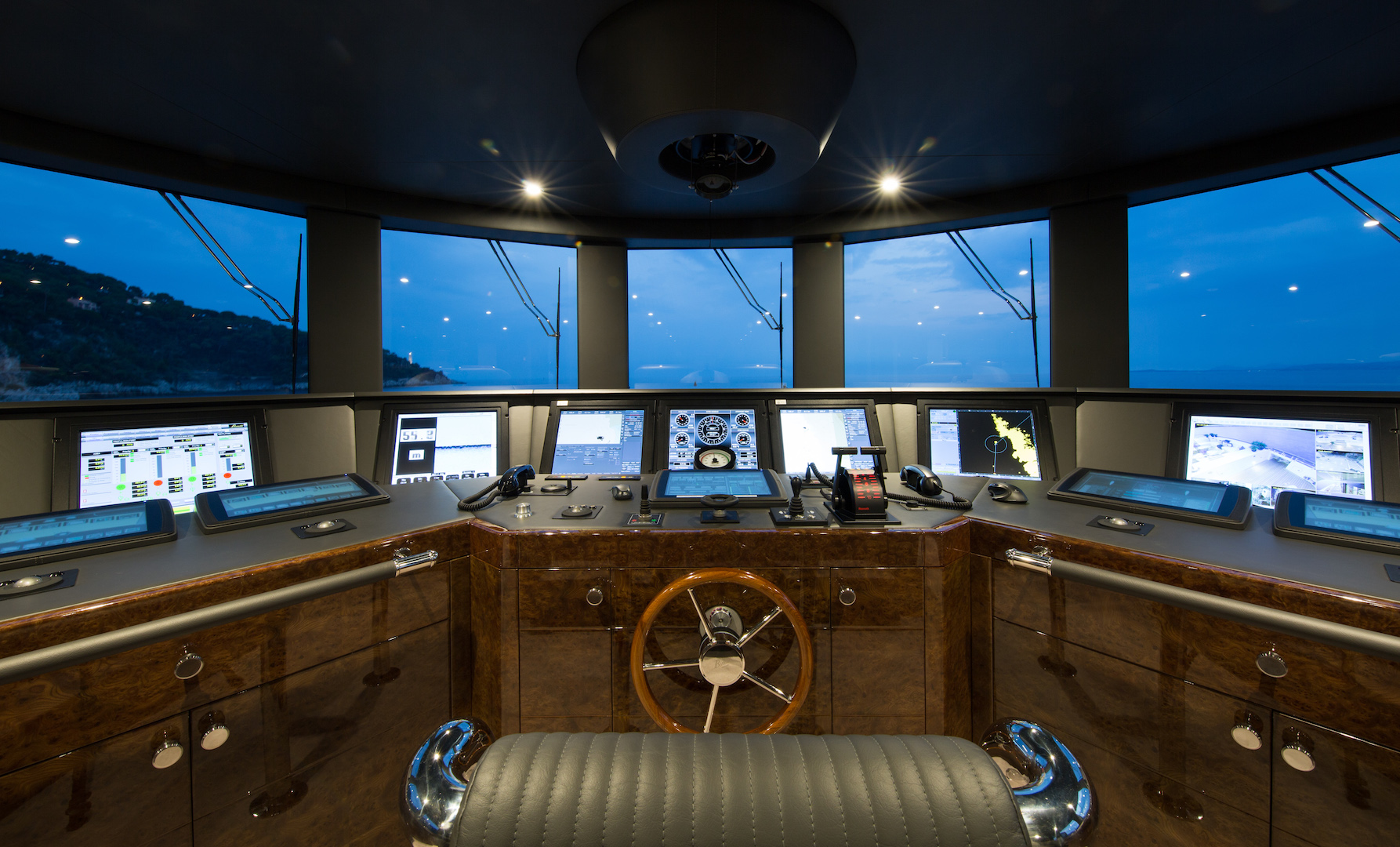 Cockpit Image Gallery – Luxury Yacht Browser | by CHARTERWORLD ...