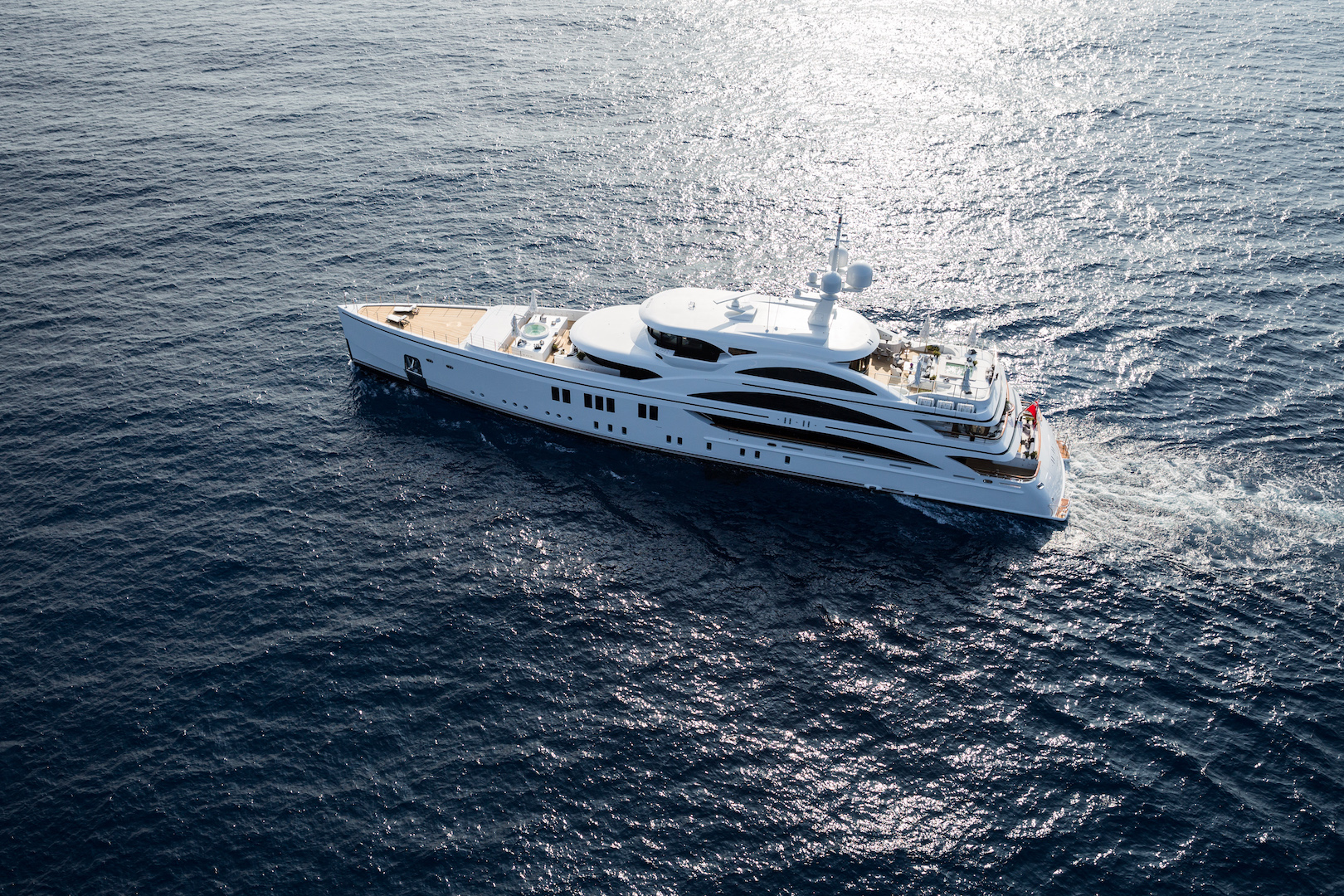 SOUNDWAVE Yacht Charter Details, Benetti | CHARTERWORLD Luxury Superyachts