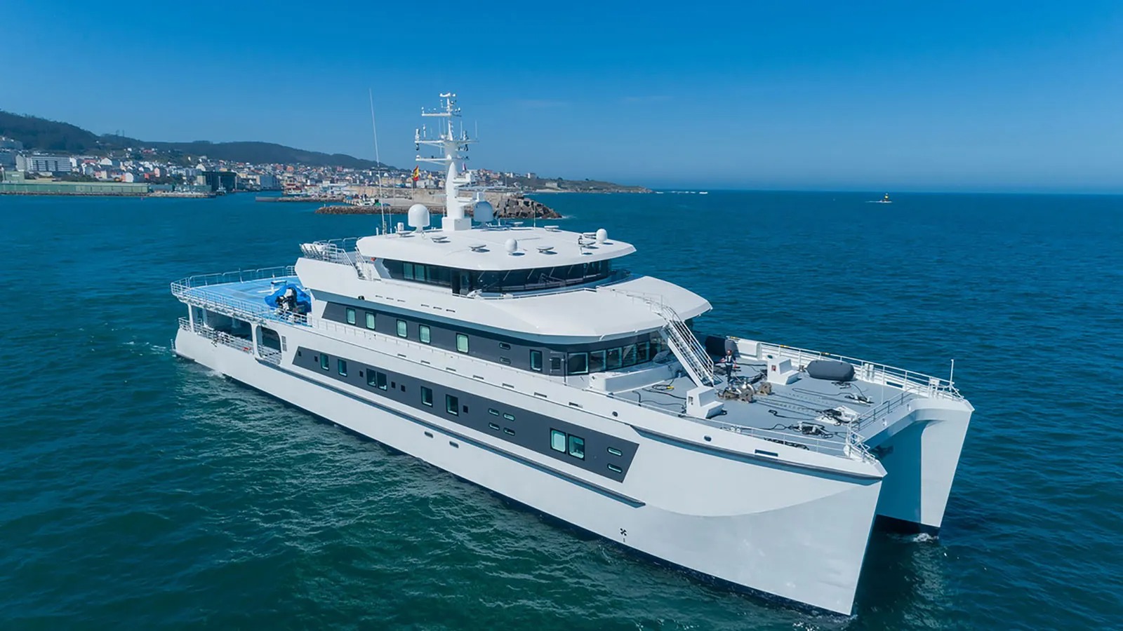 Yacht WAYFINDER, Astilleros Armon | CHARTERWORLD Luxury Superyacht Charters