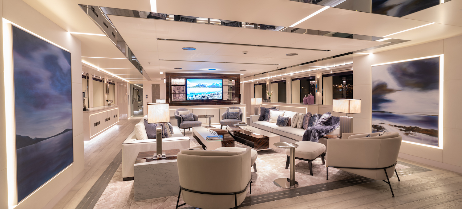 Main Deck Image Gallery - Main Deck Saloon - main deck saloon seating ...