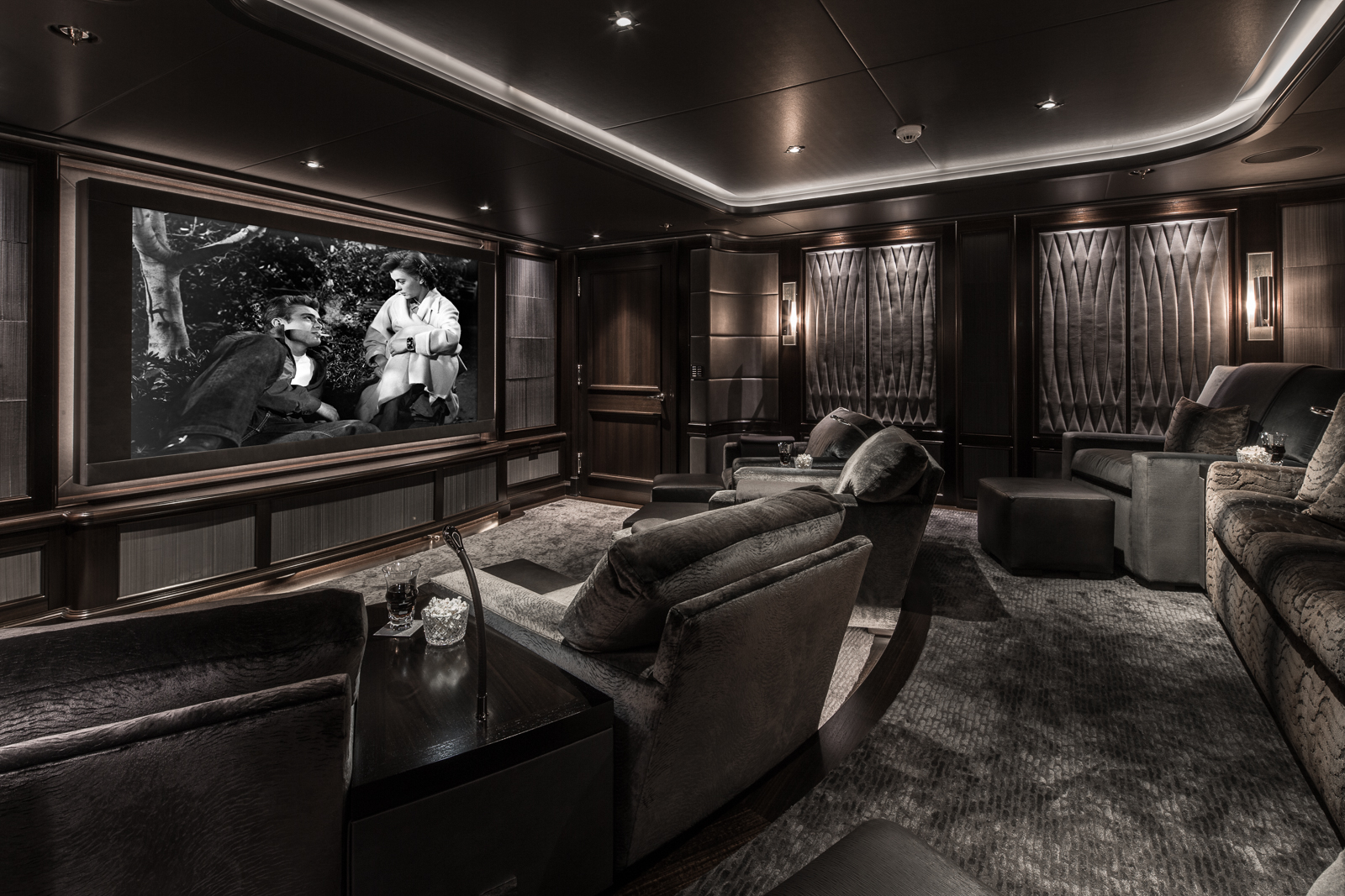 Main Deck Image Gallery - Formal Dining Area On The Main Deck Inside ...