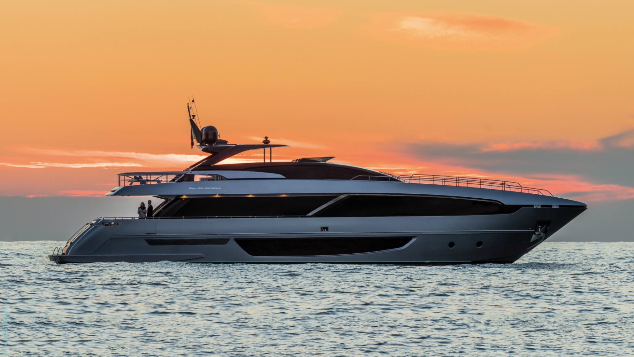 Yacht JANUS NAVEM, Riva | CHARTERWORLD Luxury Superyacht Charters